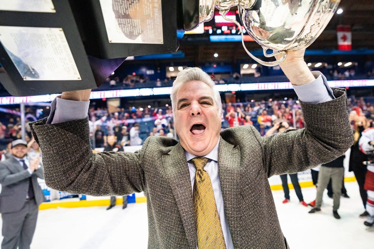 Meet the New Blackhawks Coaches: Michael Peca & Mike Vellucci | Chicago ...