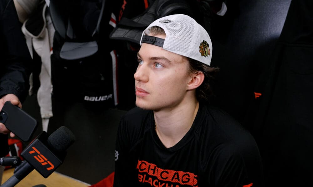 Blackhawks Extend Winning Streak, Bedard Grabs NHL Scoring Lead